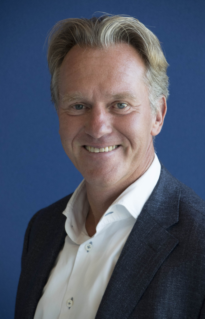 Corné van der Lans - VLR Lift- en Roltraptechniek