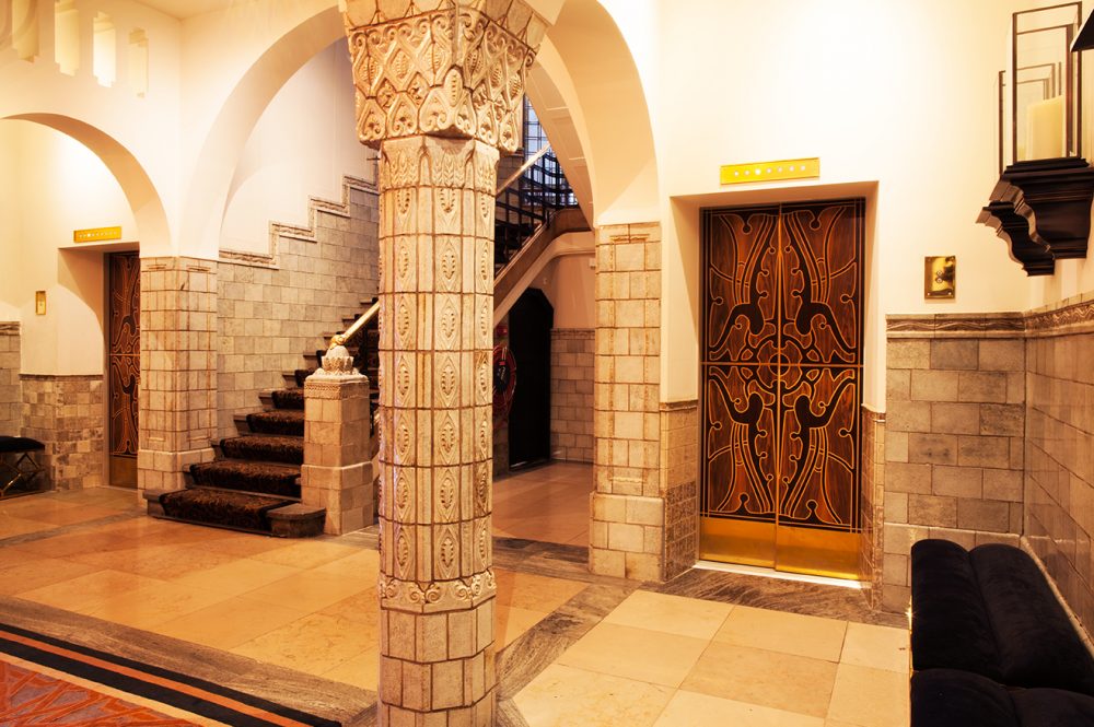 Astralift prominente rol in promotiecampagne Doutzen Kroes - VLR Lift ...