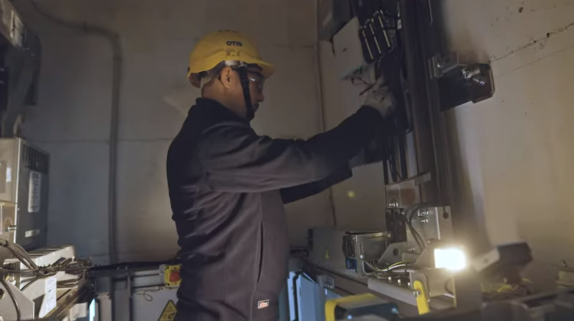 Eerste Otis Gen360-liften in Nederland gekeurd - VLR Lift- en ...